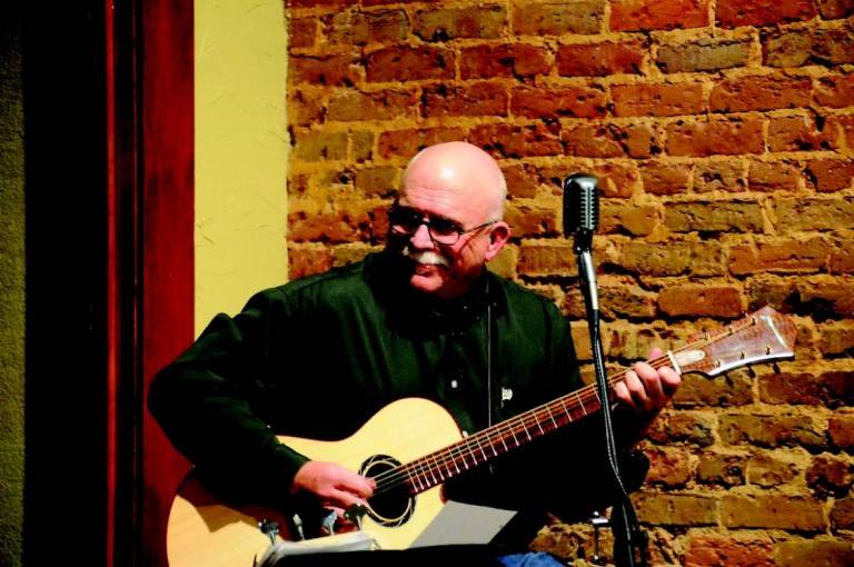AN Exclusive interview with Steve Howell – Making A Scene!