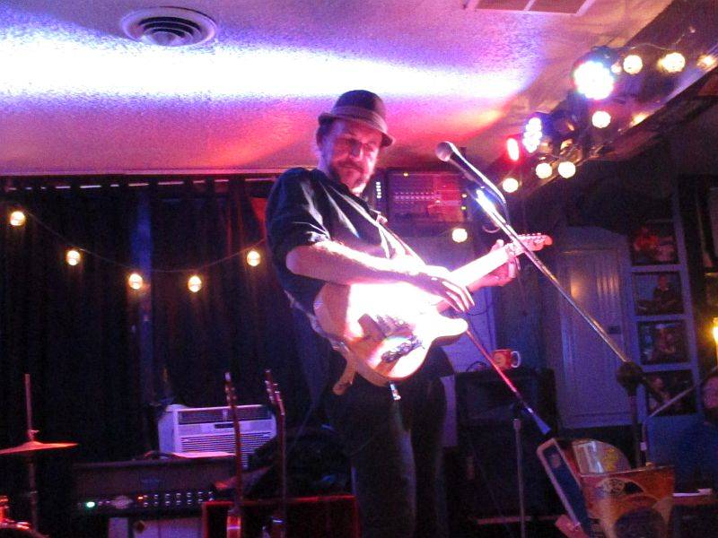 Ted Drozdowski's Scissormen were riveting at Darwin's Saturday Feb. 13 ...