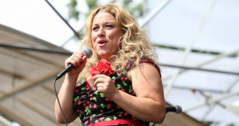 Rae Gordon is Making A Scene – Making A Scene!