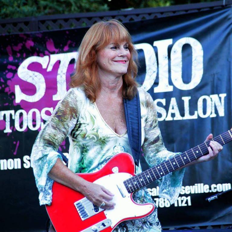 Val Starr is Making a Scene – Making A Scene!