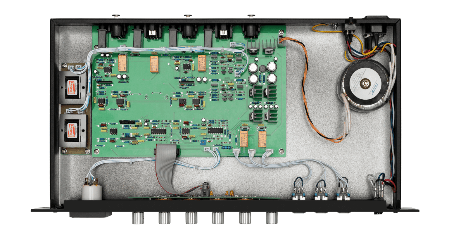 Making a Scene Reviews Warm Audio's Bus Compressor – Making A Scene!