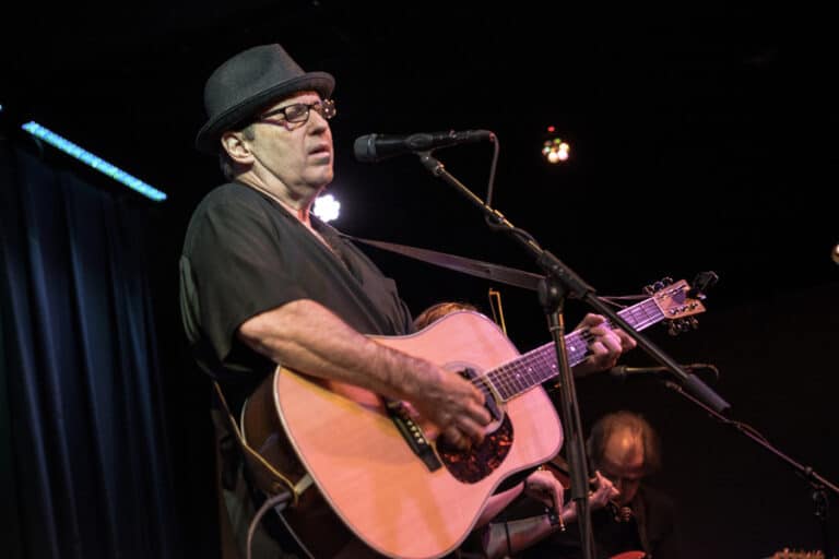 Bruce T Carroll Is Making a Scene – Making A Scene!