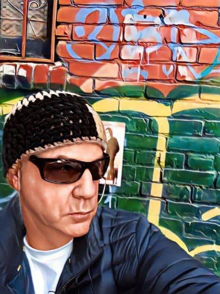 Douglas Avery is Making a Scene – Making A Scene!