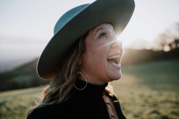 Erika Olson is Making a Scene – Making A Scene!